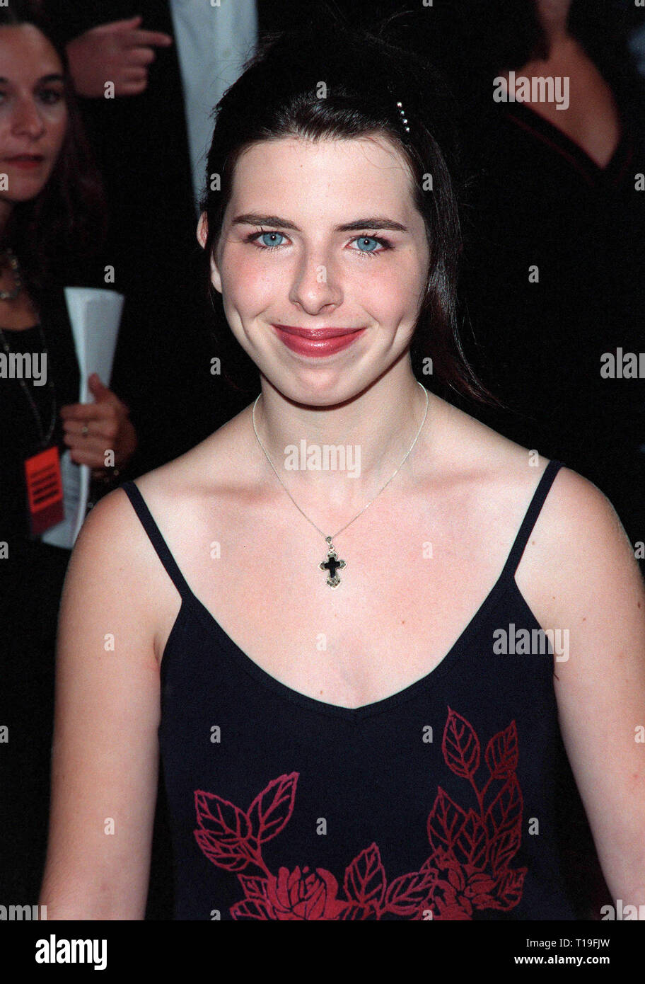 The Journey of Heather Matarazzo: From Child Star to Advocate – CFS News