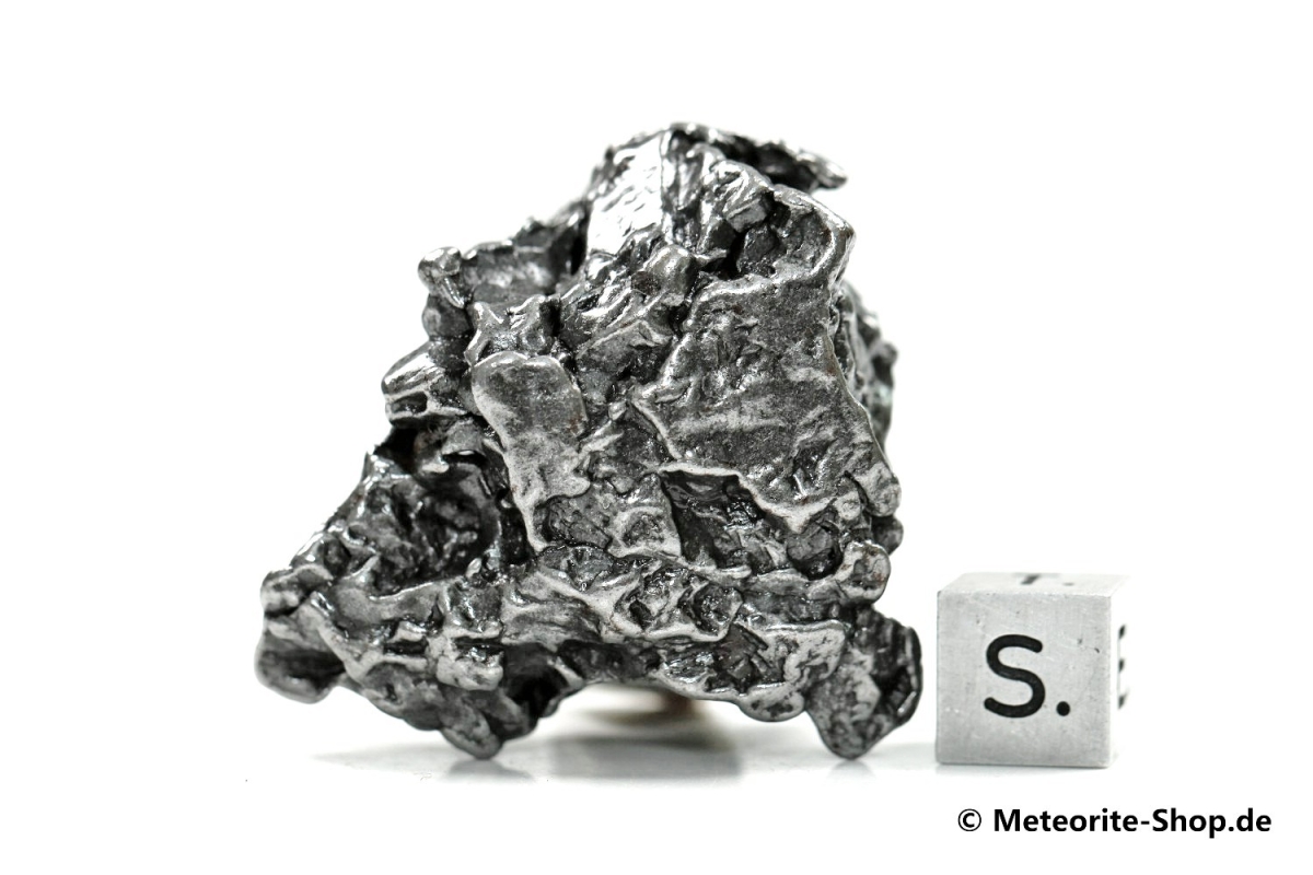 Recent Meteorite Discovery in Australia Captivates Enthusiasts – CFS News