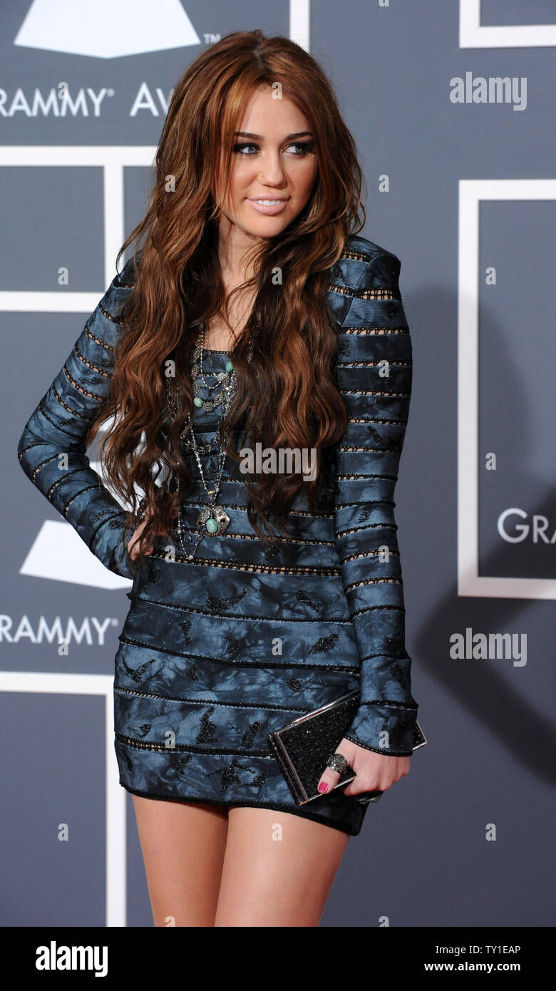 The Journey of Miley Cyrus: From Disney to Stardom – CFS News