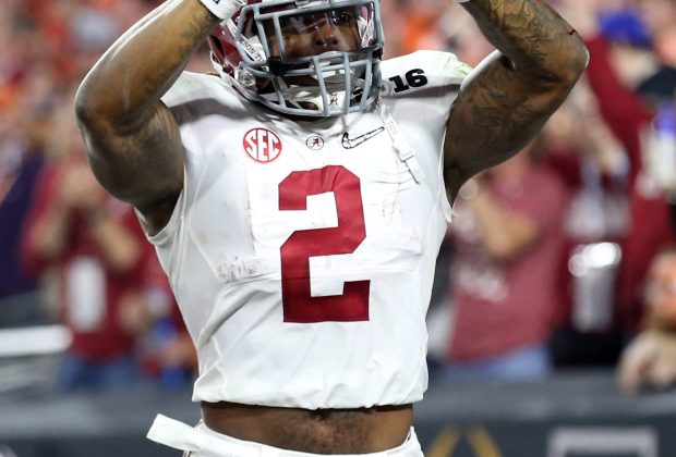 Defying Age and Expectations: Derrick Henry Remains NFL’s Premier ...