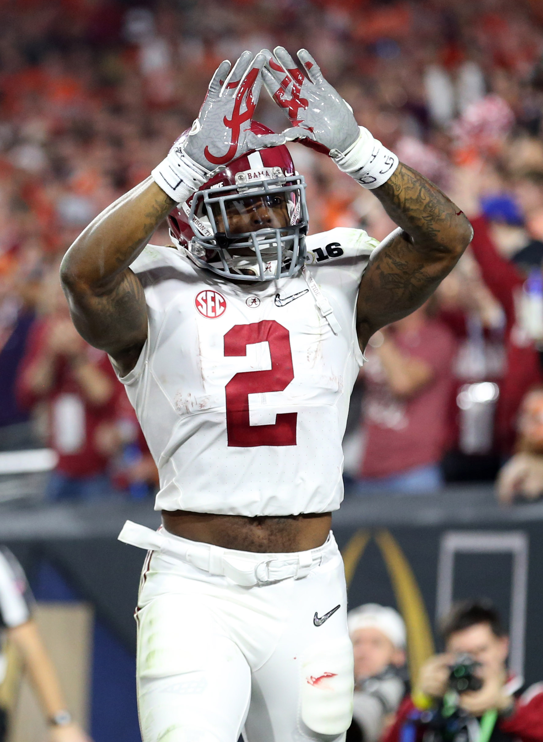 Defying Age and Expectations: Derrick Henry Remains NFL’s Premier ...