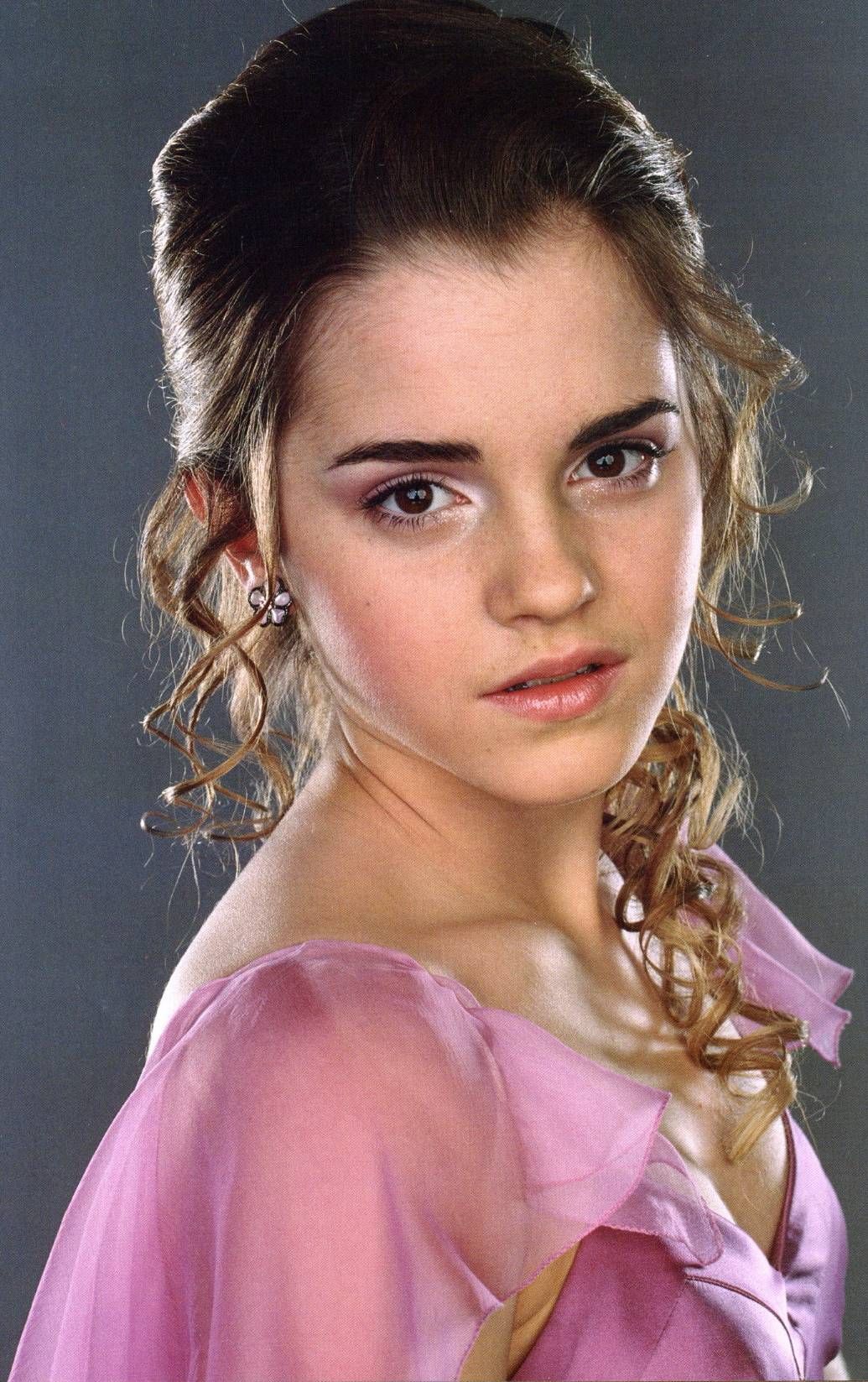 Emma Watson: The Actress Redefining Hollywood and Activism – CFS News
