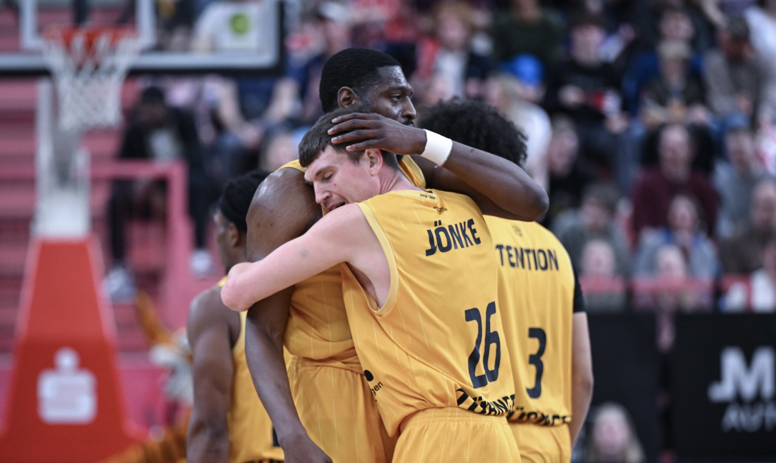 Titans vs Tigers: Final Round Showdown Marks End of an Era at Gold ...
